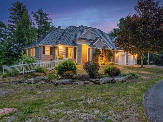 house with 4 bedroom, Hampden ME ES105115421