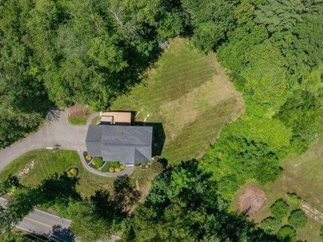 house with 4 bedroom, Hampstead NH ES104569933