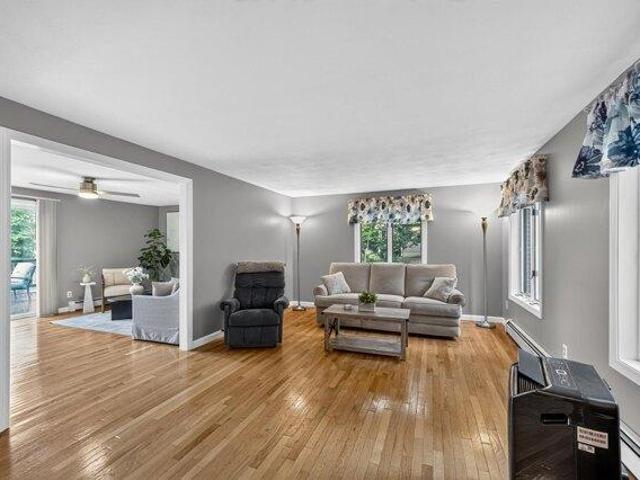 house with 4 bedroom, Hampton NH DS104113275