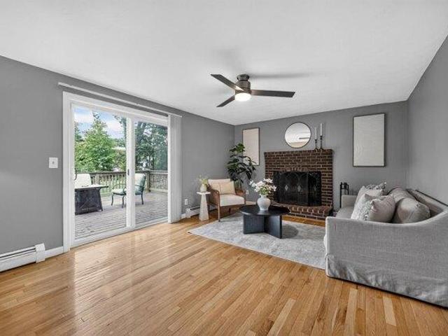 house with 4 bedroom, Hampton NH ES104901338
