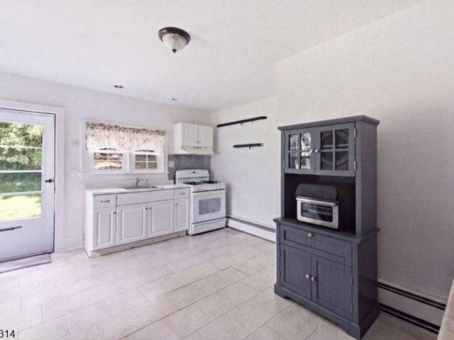 house with 4 bedroom, Hampton NJ ES105155668