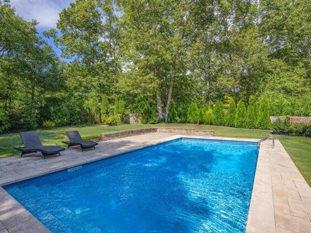 house with 4 bedroom, Hampton Bays NY ES103626698