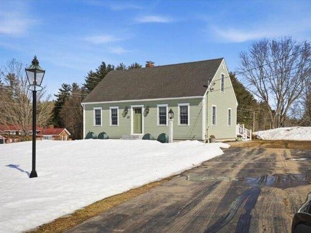 house with 4 bedroom, Hampton Falls NH DLS101800504