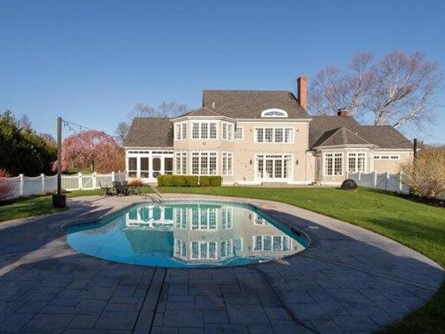 house with 4 bedroom, Hampton Falls NH ES104481104