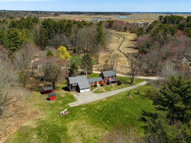 house with 4 bedroom, Hampton Falls NH ES104920923