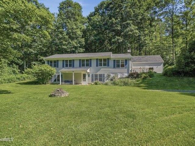 house with 4 bedroom, Hancock MA ES104332372