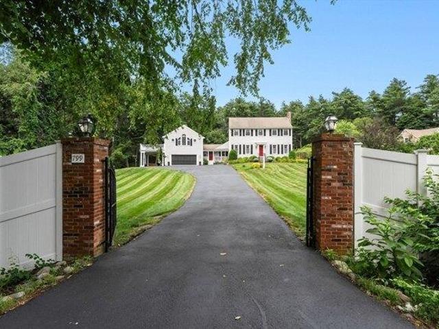 house with 4 bedroom, Hanover MA DS104114297