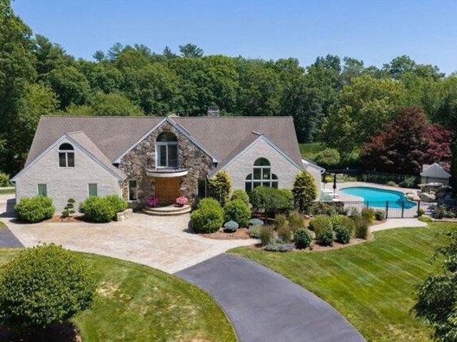 house with 4 bedroom, Hanover MA DS104481441