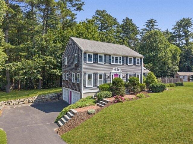 house with 4 bedroom, Hanover MA ES105140926