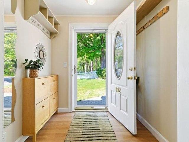 house with 4 bedroom, Hanover MA ES103070008