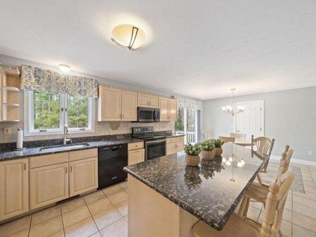 house with 4 bedroom, Hanover MA ES103438533
