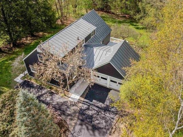 house with 4 bedroom, Hanover NH DLS103097829