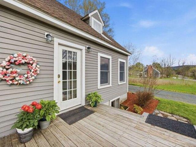 house with 4 bedroom, Hanover NH DS104112140