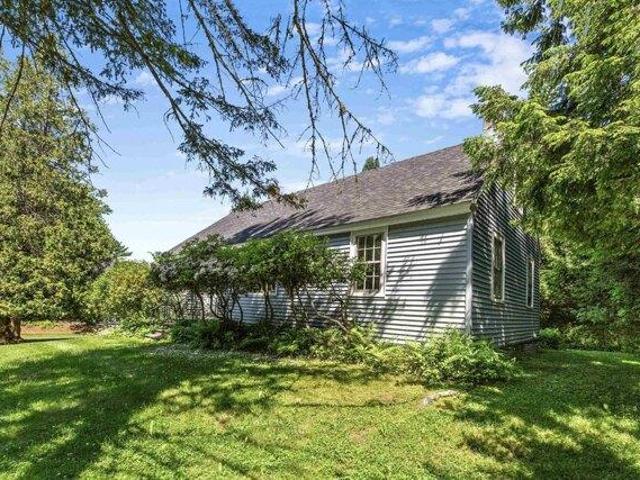 house with 4 bedroom, Hanover NH ES104152676