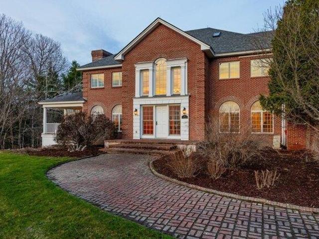 house with 4 bedroom, Hanover NH ES103850759