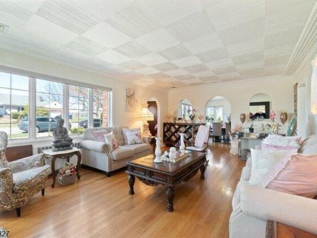 house with 4 bedroom, Hackensack NJ DLS102280373