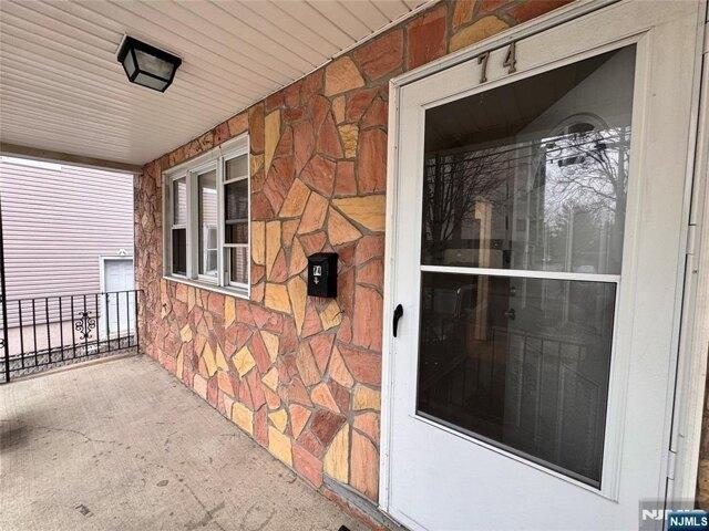 house with 4 bedroom, Hackensack NJ DLS92923823