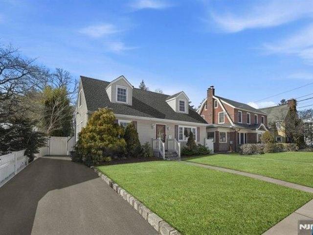 house with 4 bedroom, Hackensack NJ DS103620219