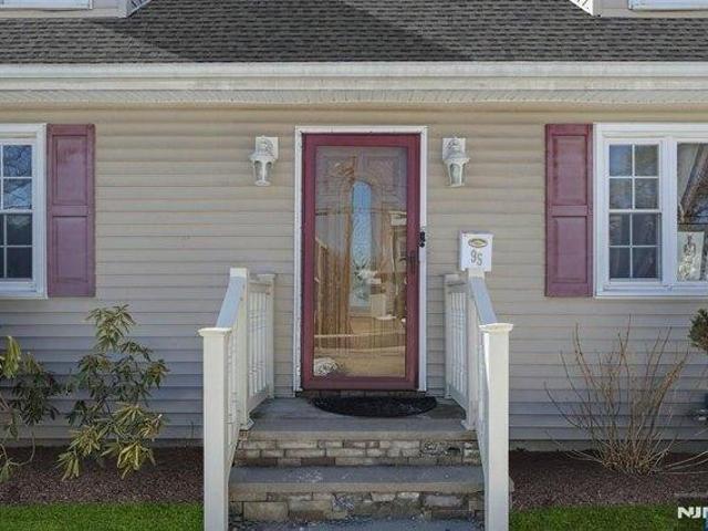 house with 4 bedroom, Hackensack NJ ES103620219