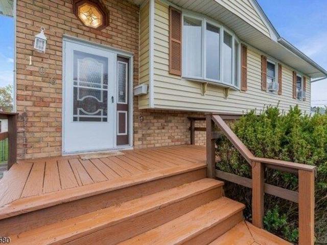 house with 4 bedroom, Hackettstown NJ DLS101783123