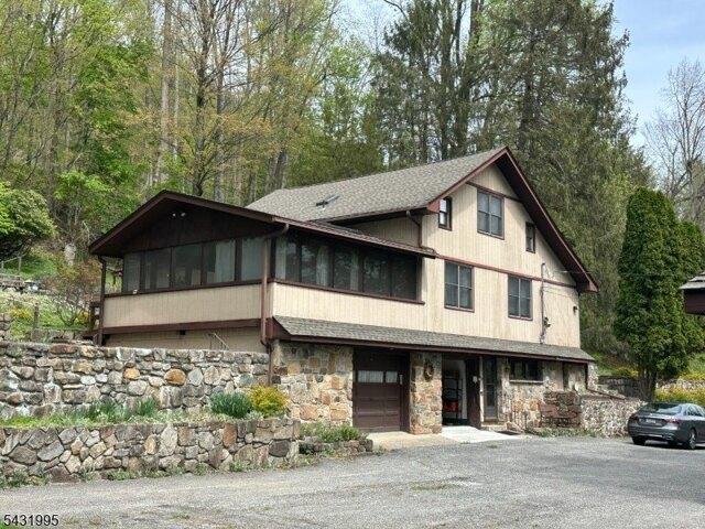 house with 4 bedroom, Hackettstown NJ DLS102531289