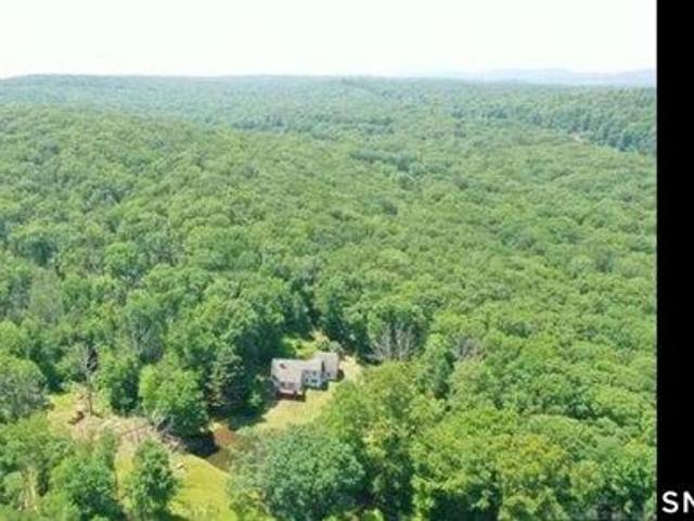house with 4 bedroom, Haddam CT DS104188806