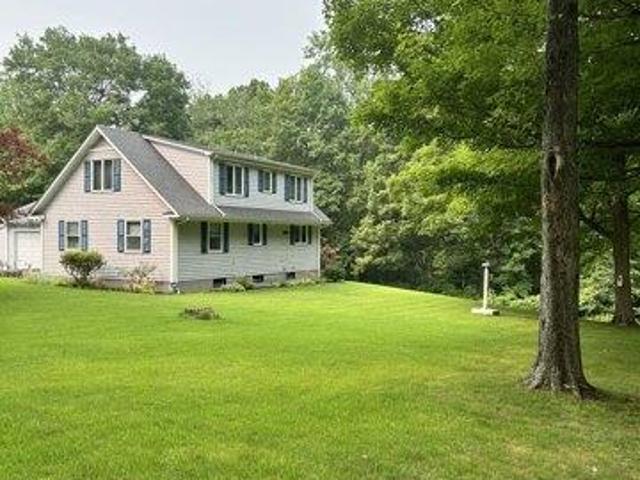 house with 4 bedroom, Haddam CT ES104296256