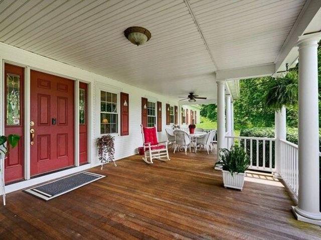 house with 4 bedroom, Hadley MA ES104543799