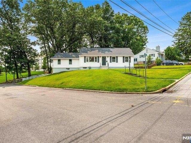 house with 4 bedroom, Haledon NJ ES104719915