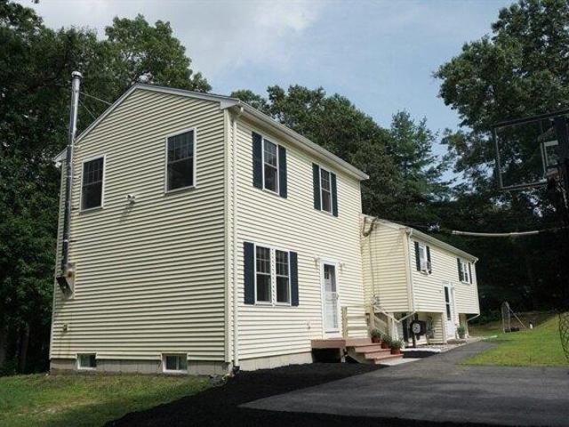 house with 4 bedroom, Halifax MA ES105082092
