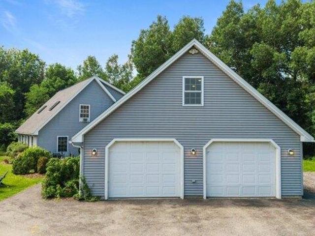 house with 4 bedroom, Hallowell ME ES104148649