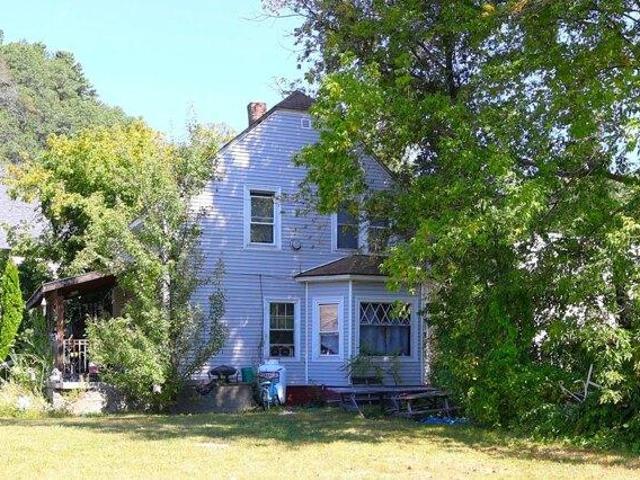house with 4 bedroom, Hartford VT DLS102565221