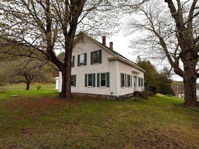 house with 4 bedroom, Hartford VT DLS102566309