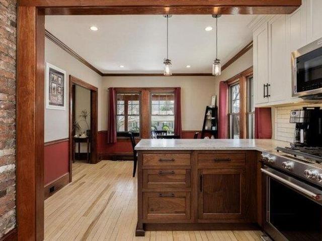 house with 4 bedroom, Hartford VT ES103499070