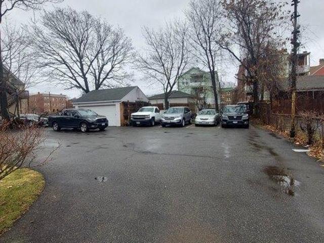house with 4 bedroom, Hartford CT DLS101630774