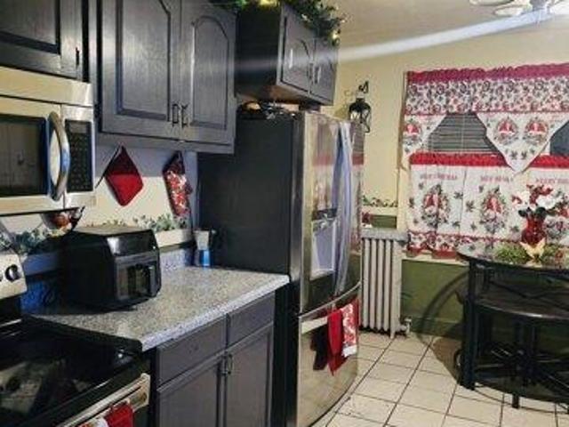 house with 4 bedroom, Hartford CT ES103929526