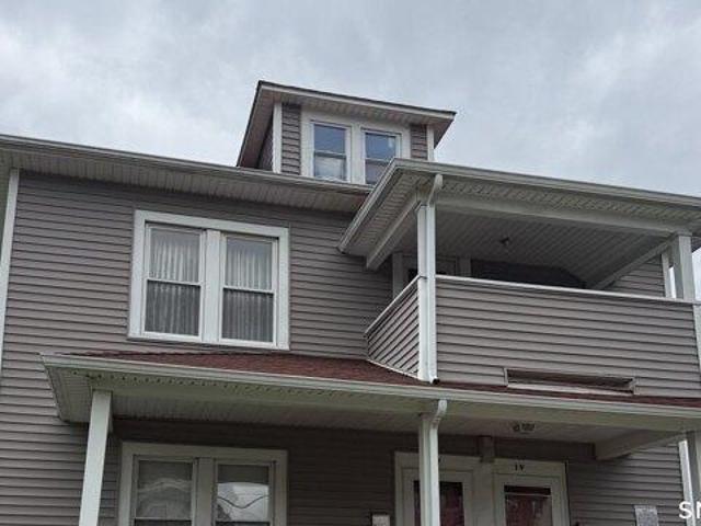 house with 4 bedroom, Hartford CT ES104114414