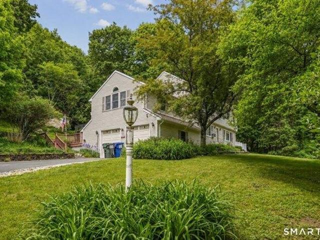 house with 4 bedroom, Harwinton CT ES105207573
