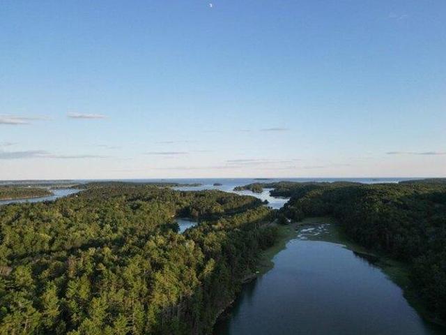 house with 4 bedroom, Harpswell ME ES104479315