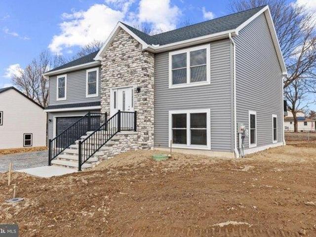 house with 4 bedroom, Harrisburg PA DS88245538