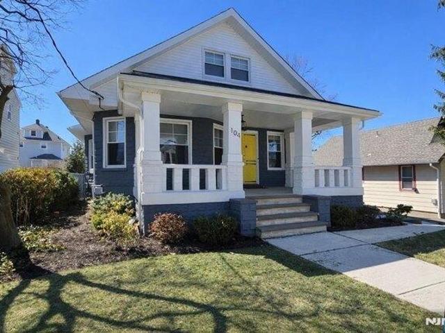 house with 4 bedroom, Hasbrouck Heights NJ DLS101800303