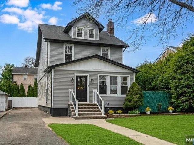 house with 4 bedroom, Hasbrouck Heights NJ DS102025623
