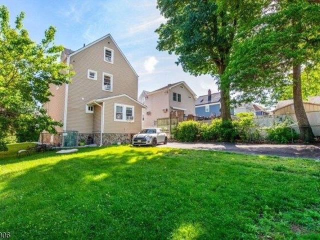 house with 4 bedroom, Hasbrouck Heights NJ ES104609330