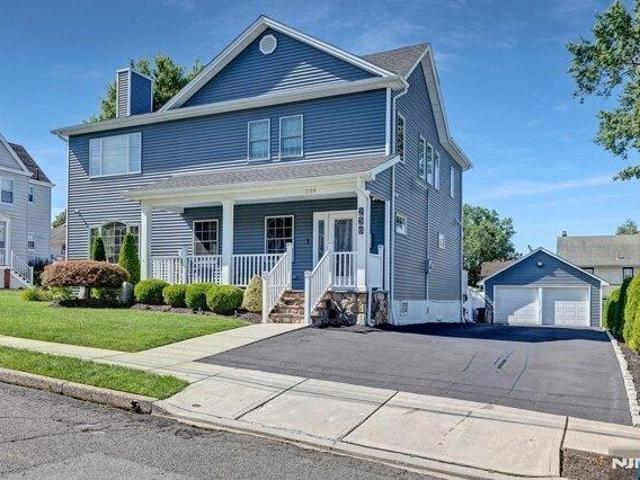 house with 4 bedroom, Hasbrouck Heights NJ ES105125639