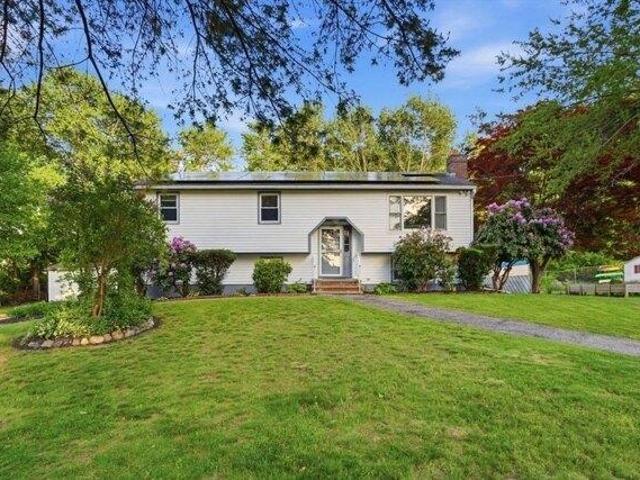 house with 4 bedroom, Haverhill MA DS103442511