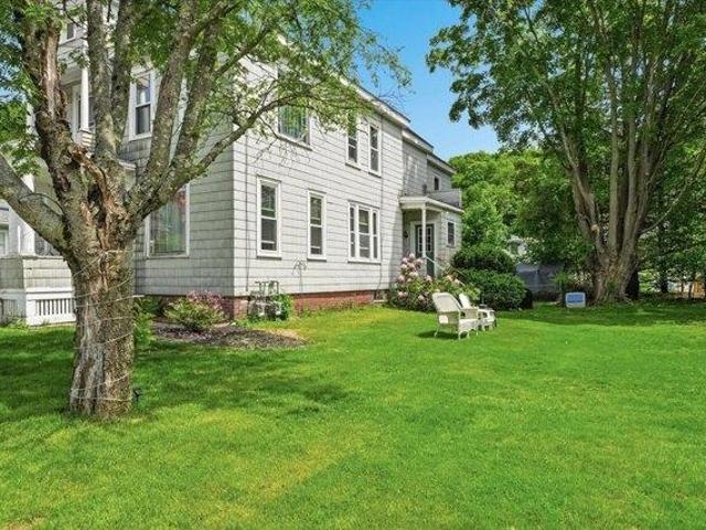 house with 4 bedroom, Haverhill MA ES103018414