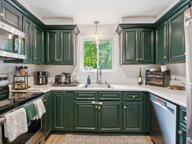 house with 4 bedroom, Haverhill MA ES103037584