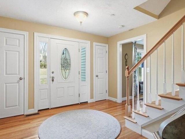 house with 4 bedroom, Haverhill MA ES103223838