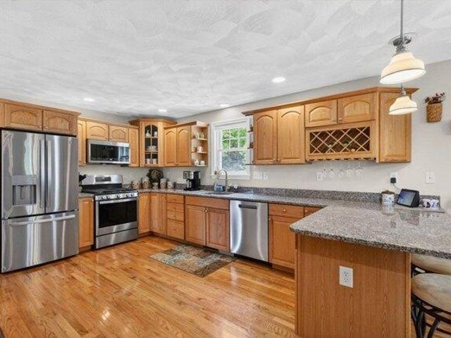 house with 4 bedroom, Haverhill MA ES103249971