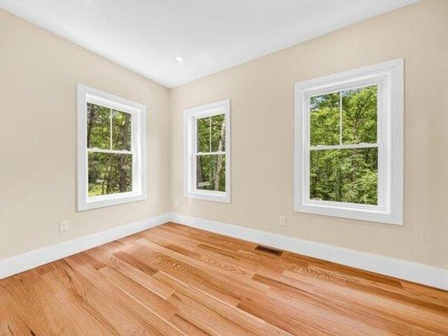 house with 4 bedroom, Haverhill MA ES105040983